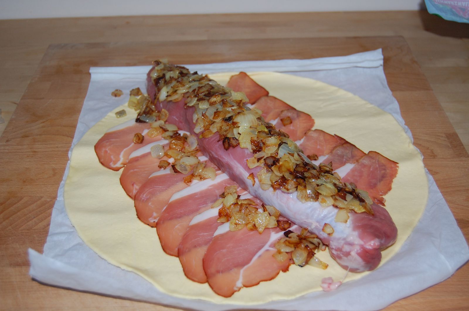 Filet mignon de porc en croûte - Délices de Sauterelles Filet mignon de porc en croûte - Délices de Sauterelles