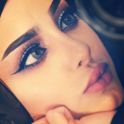 الحاجبين العربية وماكياج / Arabic eyebrows and makeup ♥ - Dannyafashion.over-blog.com