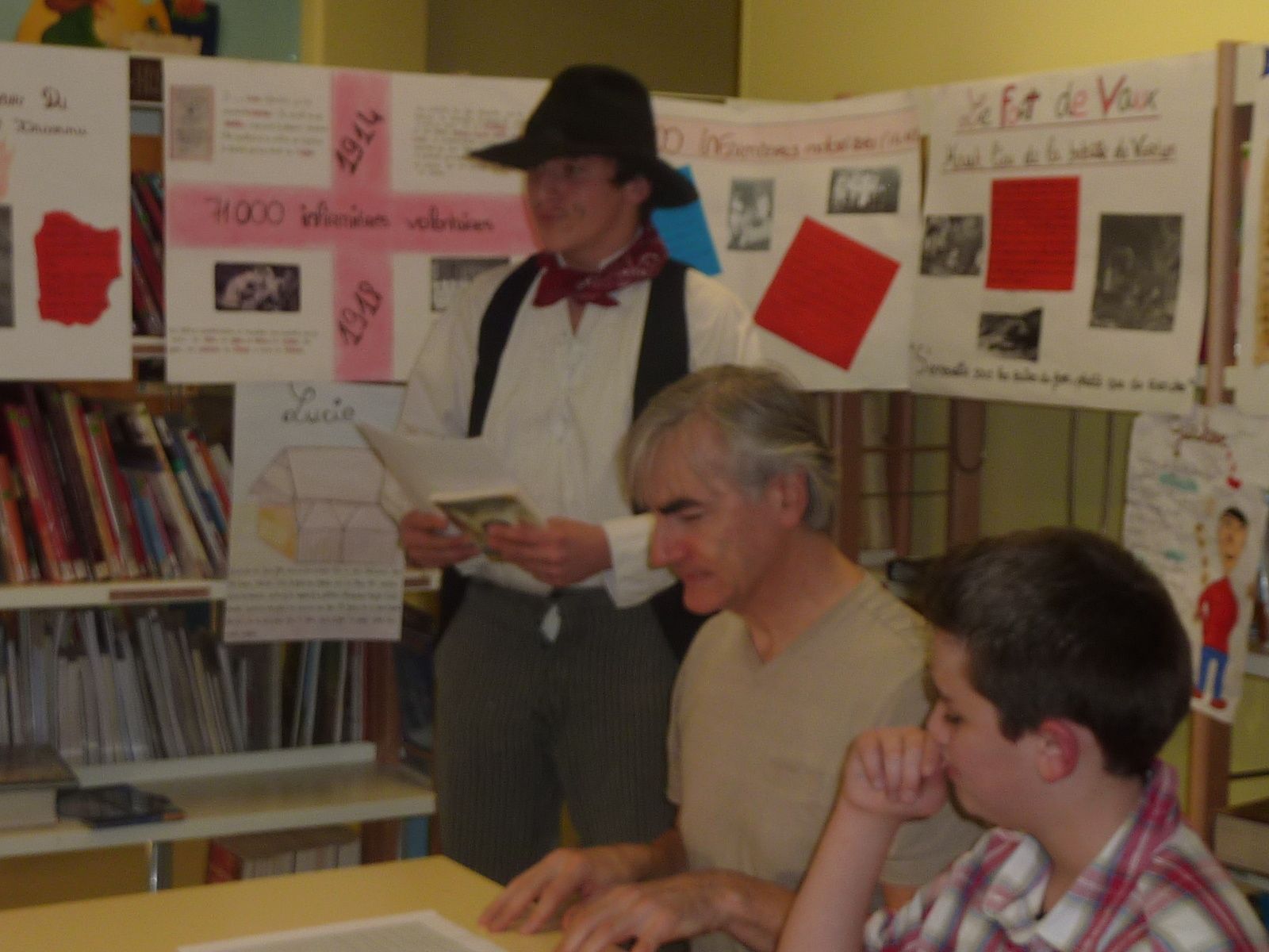 Saynètes Théâtrales - Le Collège La Fontaine, à St-Germain-des-Fossés