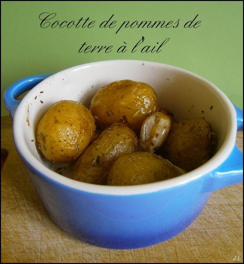 Cocotte de pommes de terre à l'ail - Une toquée en cuisine Cocotte de pommes de terre à l'ail - Une toquée en cuisine