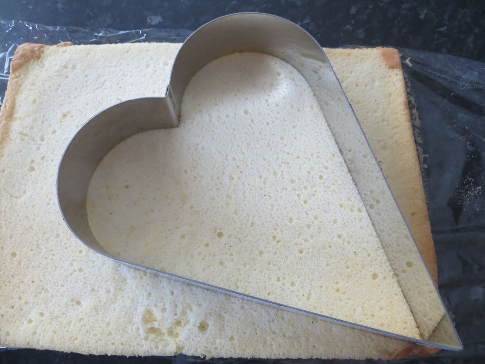 Entremet aux fraises - A table avec doro