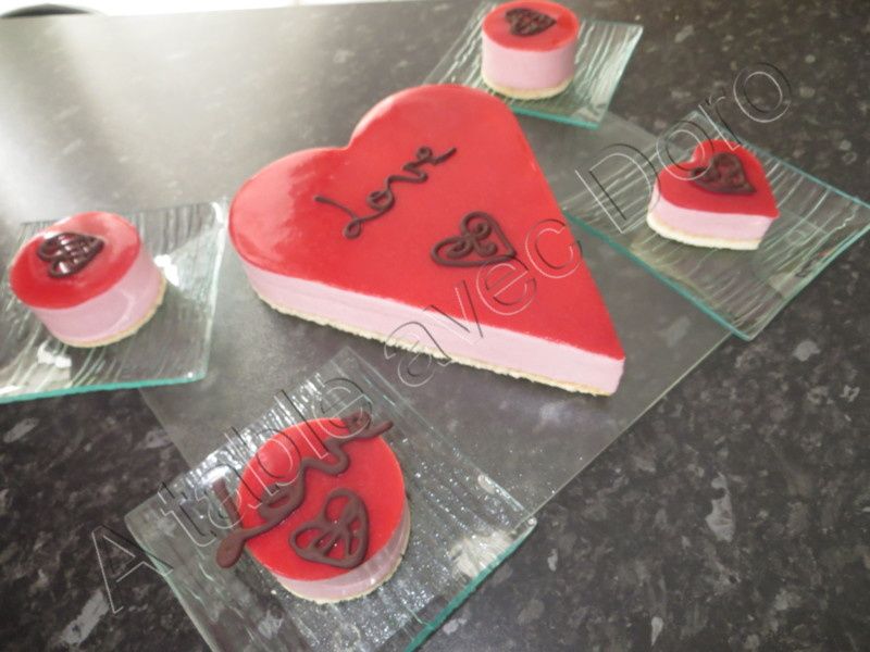 Entremet aux fraises - A table avec doro