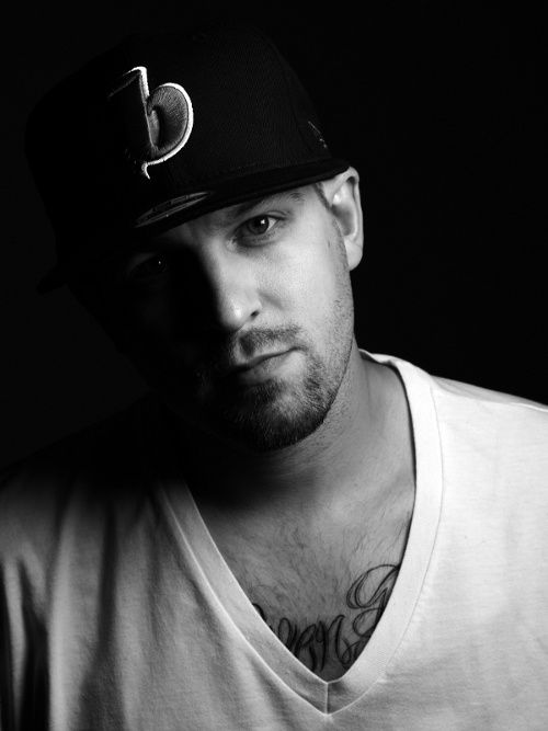 Stress, un rappeur engagé - swiss-people.overblog.com