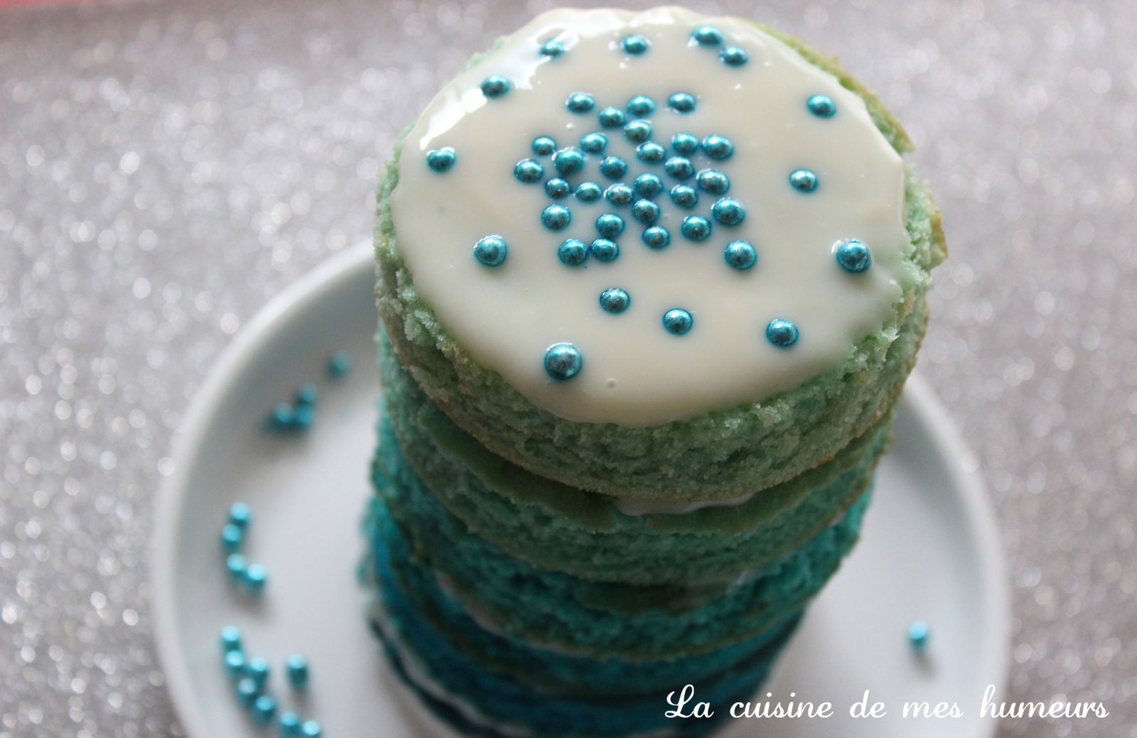 Sky high cake : un gâteau dégradé de bleu - La cuisine de mes humeurs!