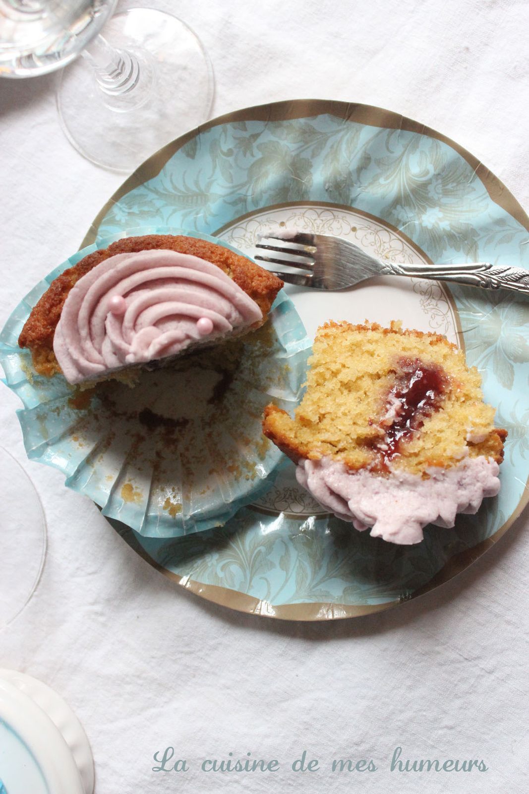 Cupcakes fourrés fruits rouges - La cuisine de mes humeurs!