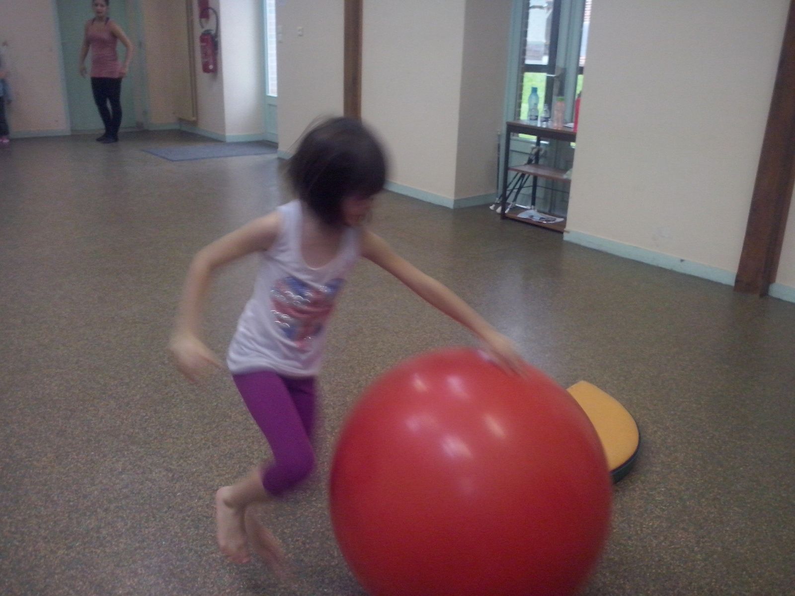 baby twirling et mini twirl échauffement 19 novembre 2014 - Twirling ...