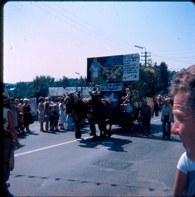 Photos lors de la participation du comité de Tronquoy Respelt lors de ...