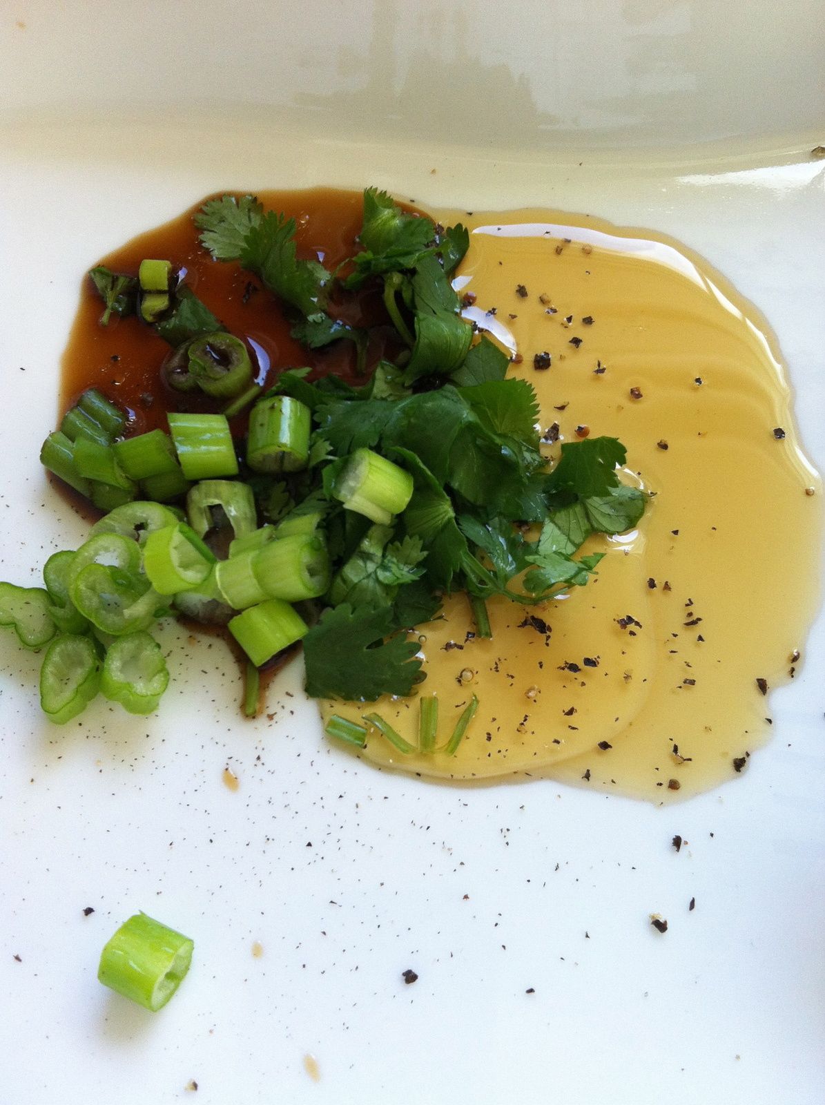 Nouilles aux oeufs bouillies au poulet (mine bouilli poulet) - Petits ...