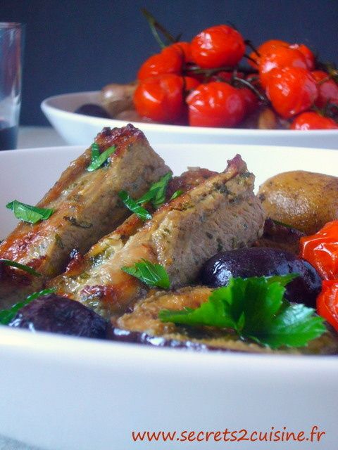 Travers de porc mariné au piment d'Espelette et persil - Les Secrets de ...