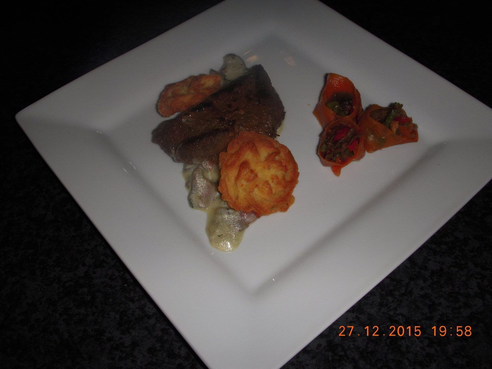 Pavé de Kangourou mariné au miel sauce aux pleurotes - Placards ...