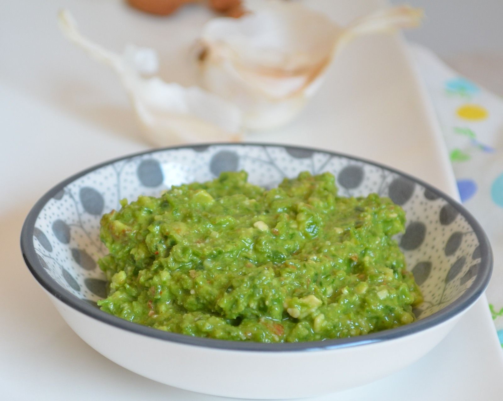 Pesto des fanes d'oignons nouveaux - Panamsaine