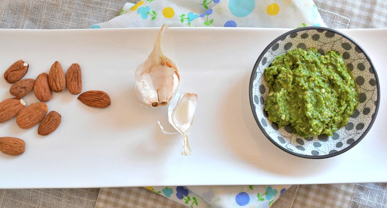 Pesto des fanes d'oignons nouveaux - Panamsaine