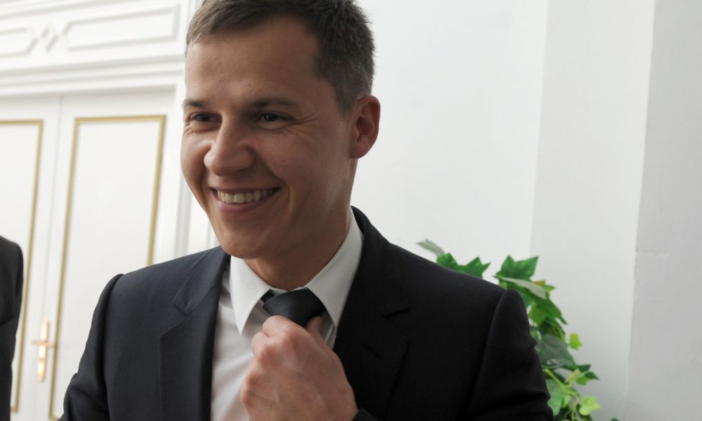 Procès en vue pour l'ex-ambassadeur Boillon qui voyageait avec 350.000 ...