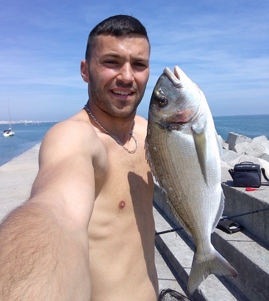 Benjamin bat son record - Dorade Surfcasting