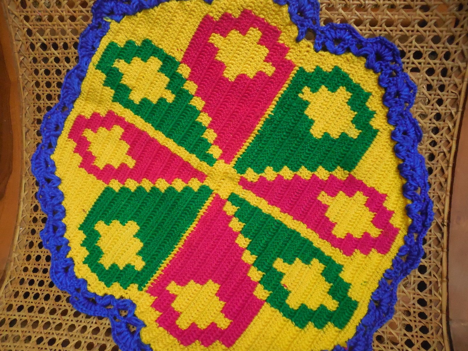 Tenues traditionnelles saramaka et broderie - Un jour en Guyane