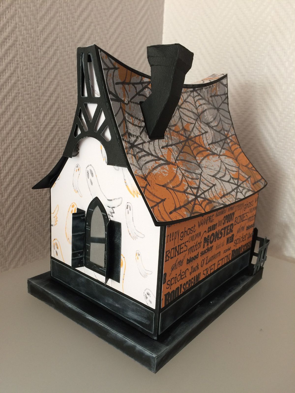 ma maison hantée - La Vie En Bleu : création'scrap by NouNou