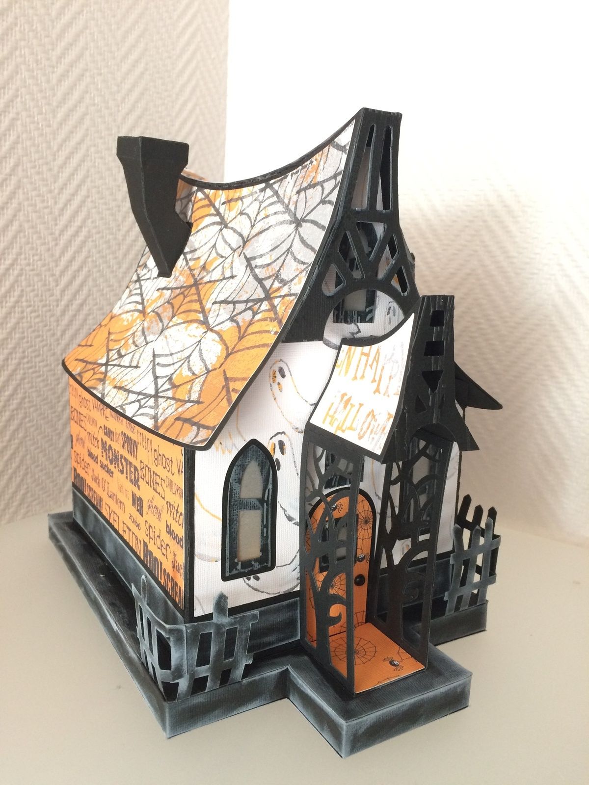 ma maison hantée - La Vie En Bleu : création'scrap by NouNou