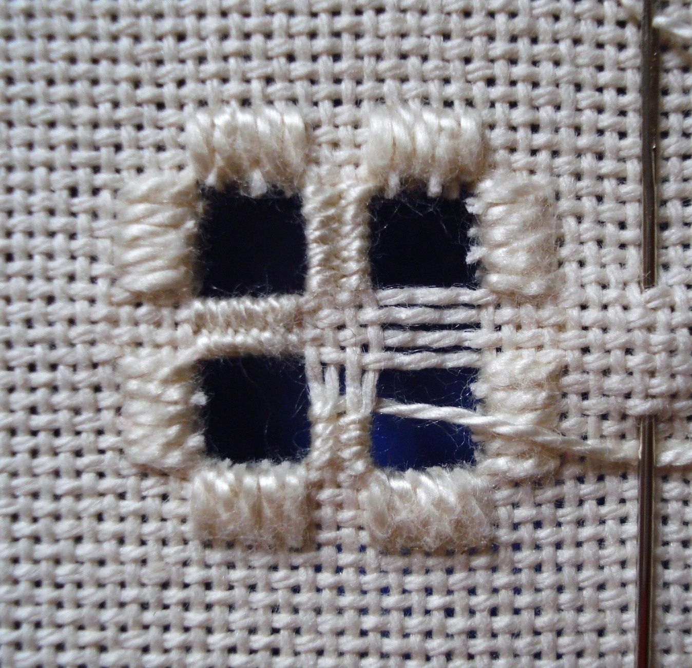 Explications des points de broderie Hardanger. - Le blog de broderie ...
