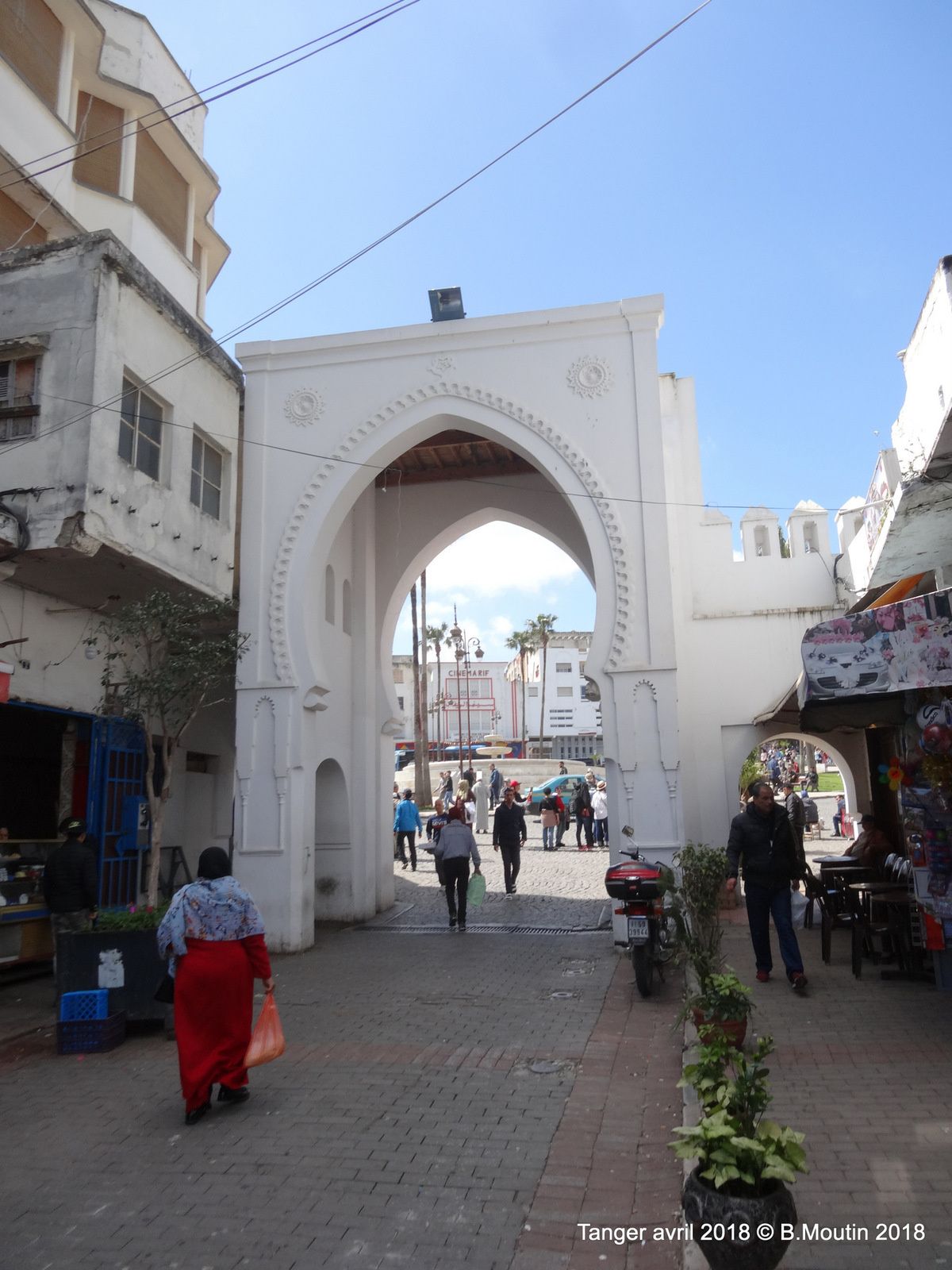 L'arrivée sur le grand Socco et le RIF à Tanger - Le blog de Bernard Moutin