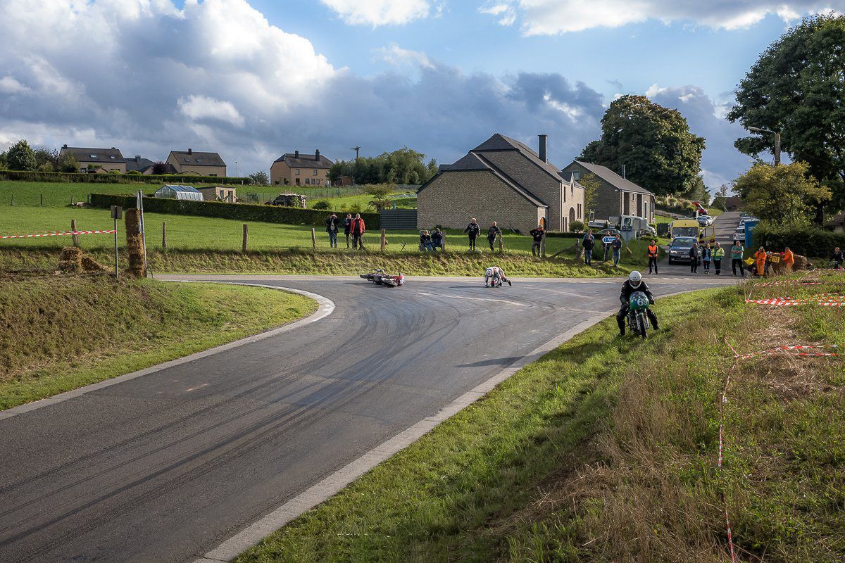 Ca n 'étonnerais que vous lisiez cela hahha l hiver n' est pas assez ...