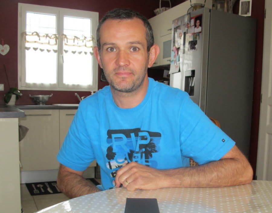 ON A TIRE SUR SON CHAT A LA CHEVROTINE - Maltraitance animale