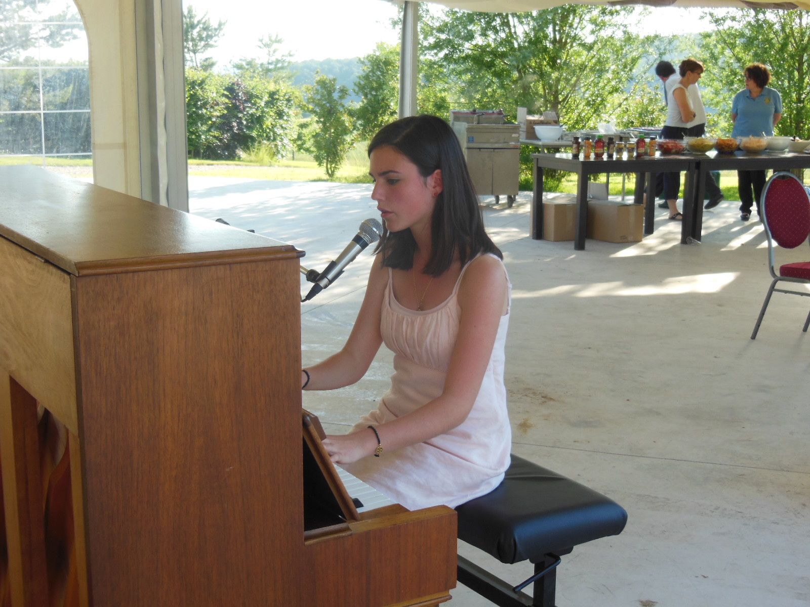 PERFORMANCE MUSICALE TRES REUSSIE DE SOFIA KIRWAN-BAEZ A BORDEAUX LORS ...