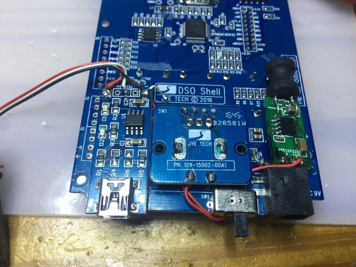Oscilloscope miniature avec LCD couleur DSO150 en kit et modification pour batterie Li-Ion ...