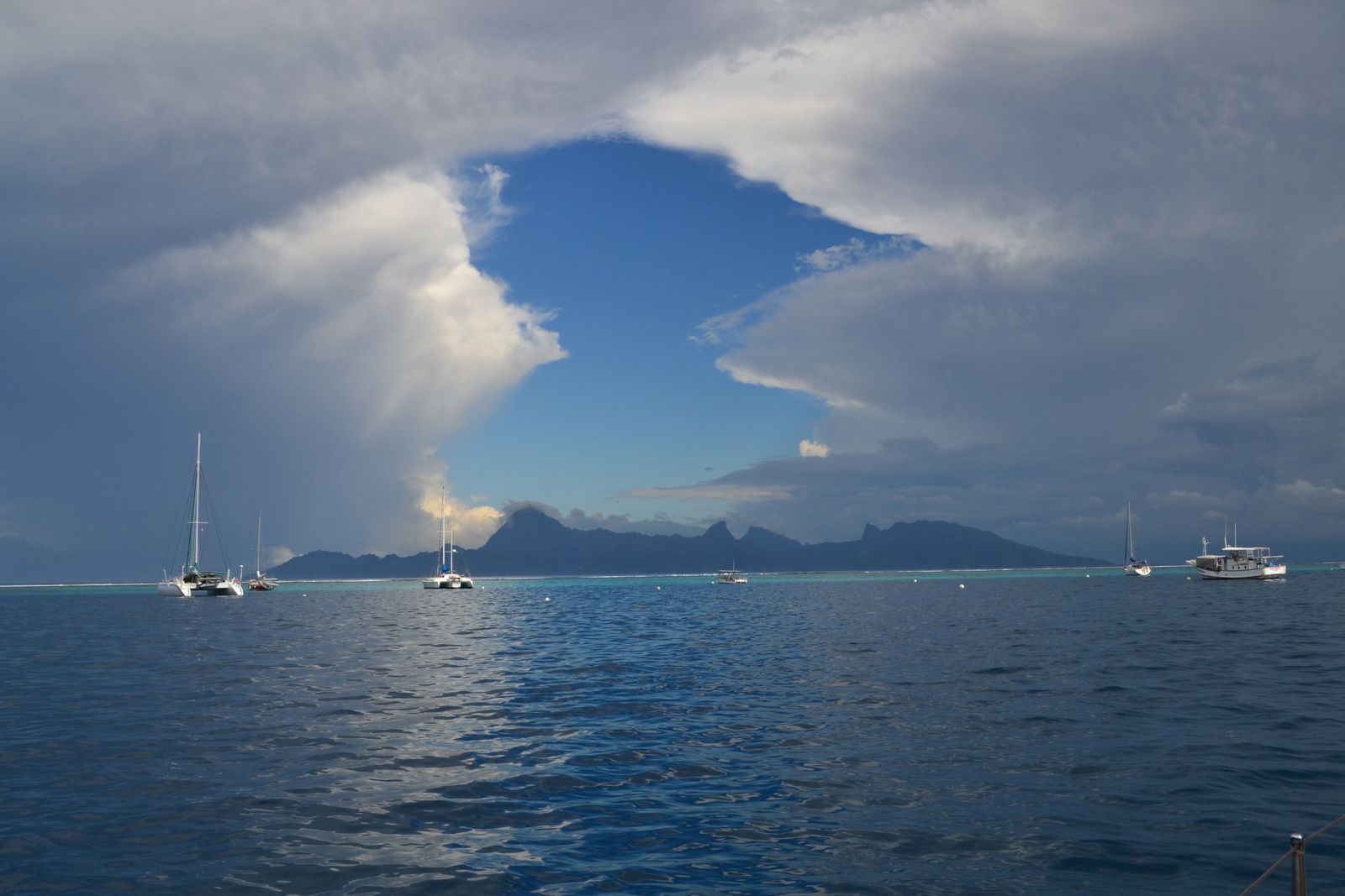 Bateau sur l'eau... - La Semet family en Polynésie