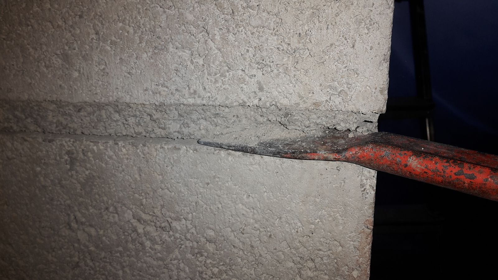 ouverture dans un mur porteur, Refaire un linteau, HEA métallique ...