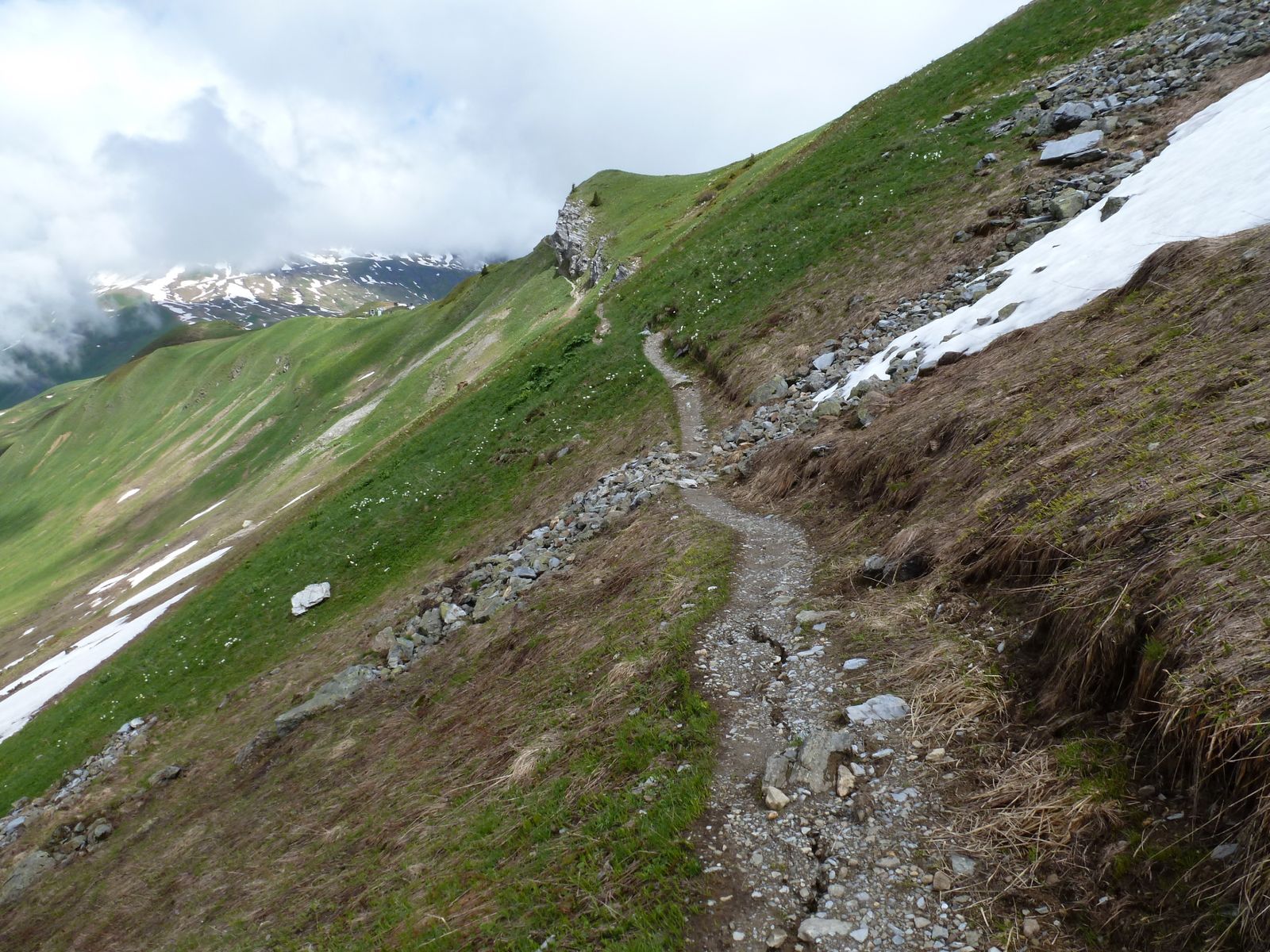 Lac Roselette (1936m) et Col de Roselette (2000m) et Le Col de la ...