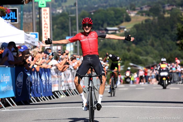 RACE INSIDE. - KOM BIKE