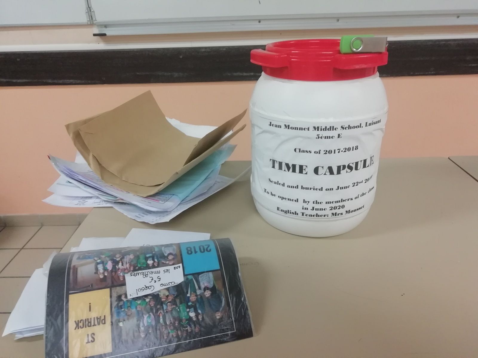 Time Capsule 2018: Ouverture en 2020! - Mrs Mousset