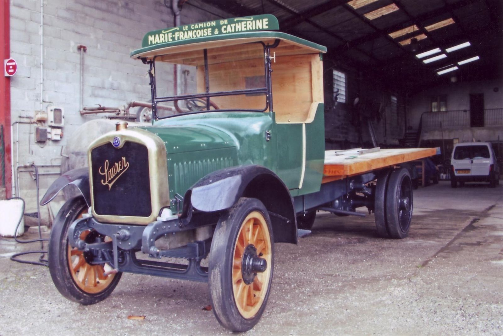 Virée en Saurer D 330. - Le blog de William Deering