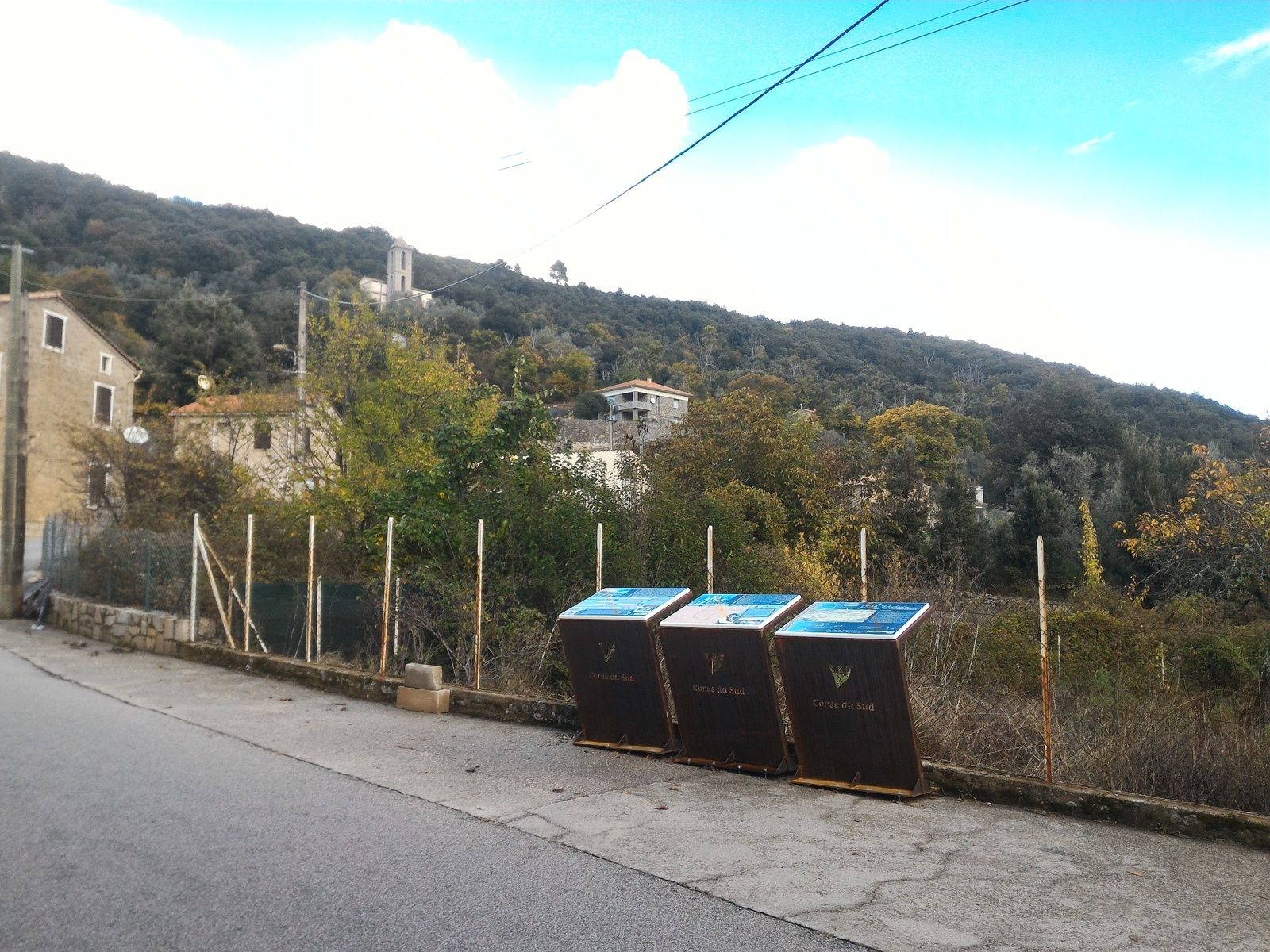 Tout sur Poggiolo et Guagno-les-Bains en cinq pupitres - Le blog des ...