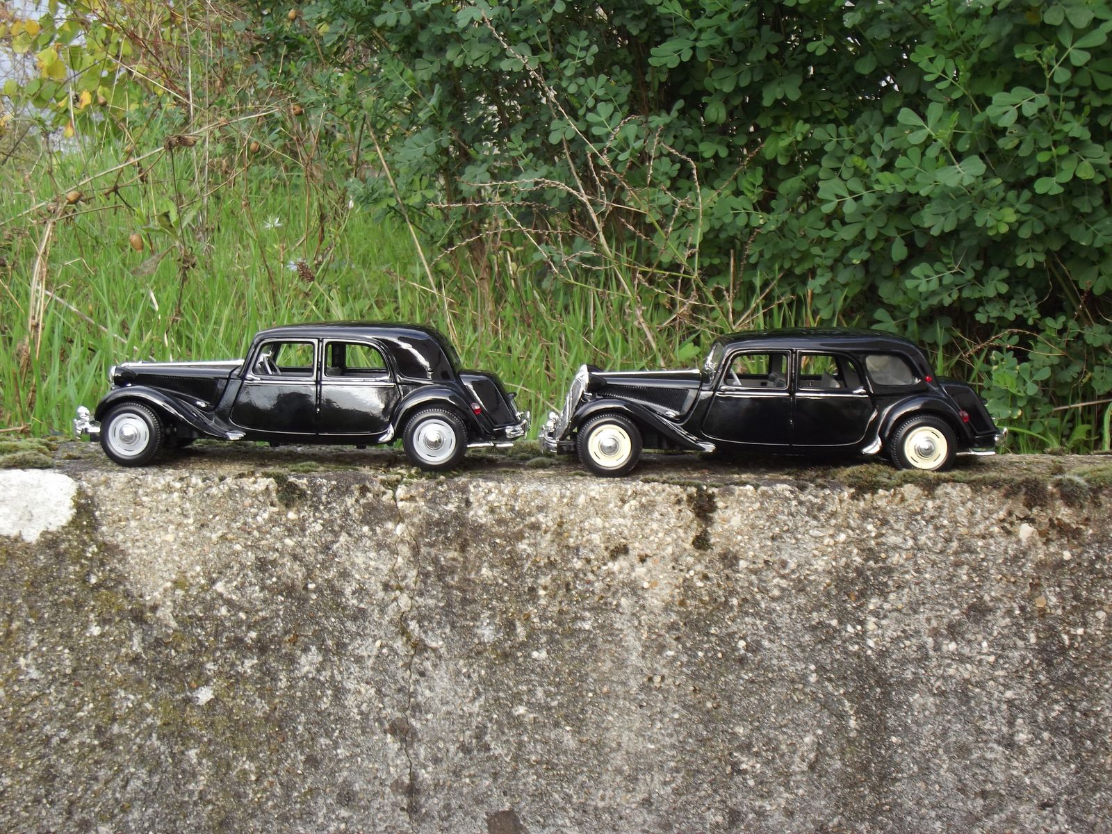 Traction 15cv Familiale - Miniatures 18ème - 43ème