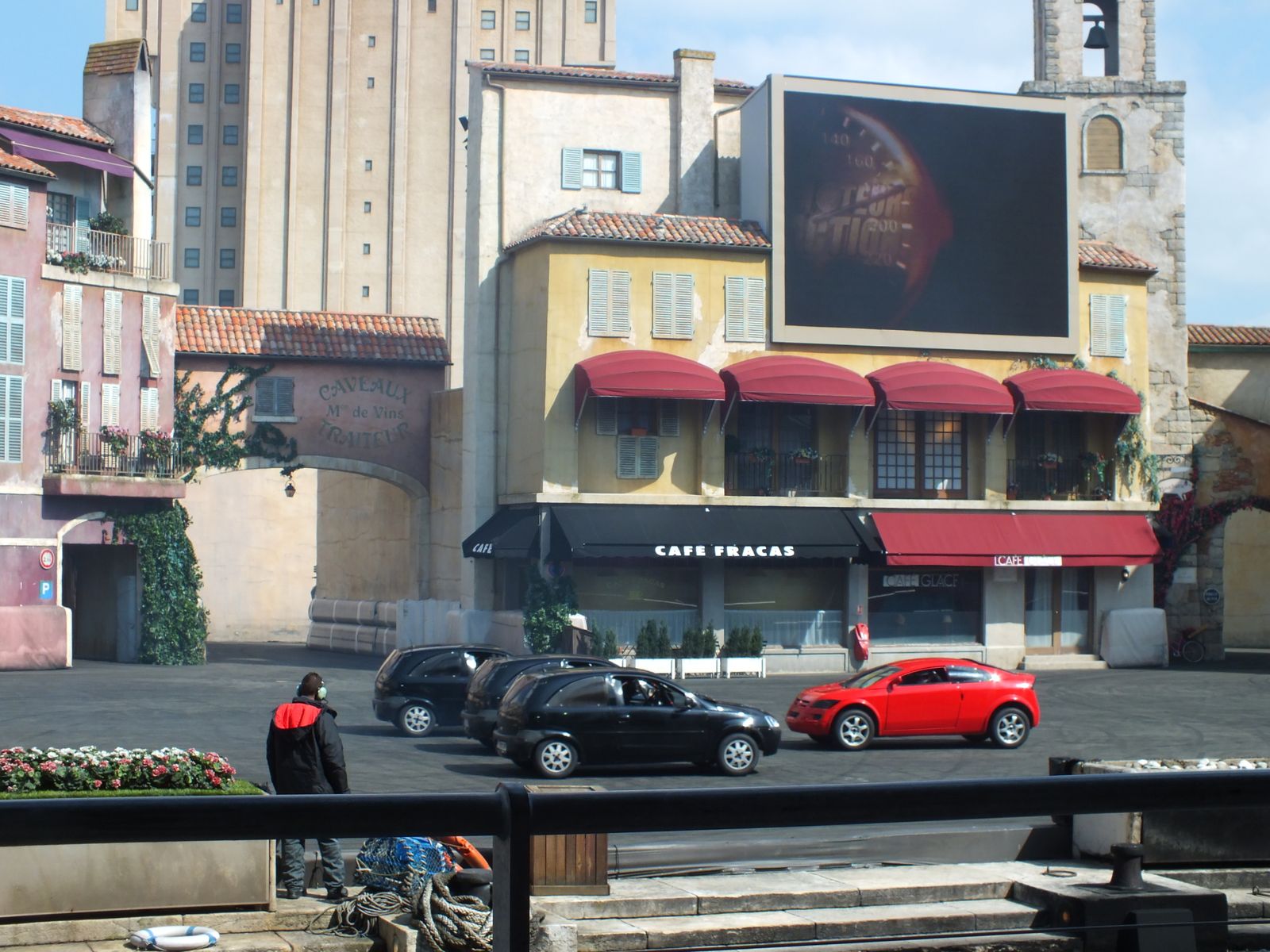 Moteurs... Action! Stunt Show Spectacular - Everybody Loves Disneyland ...