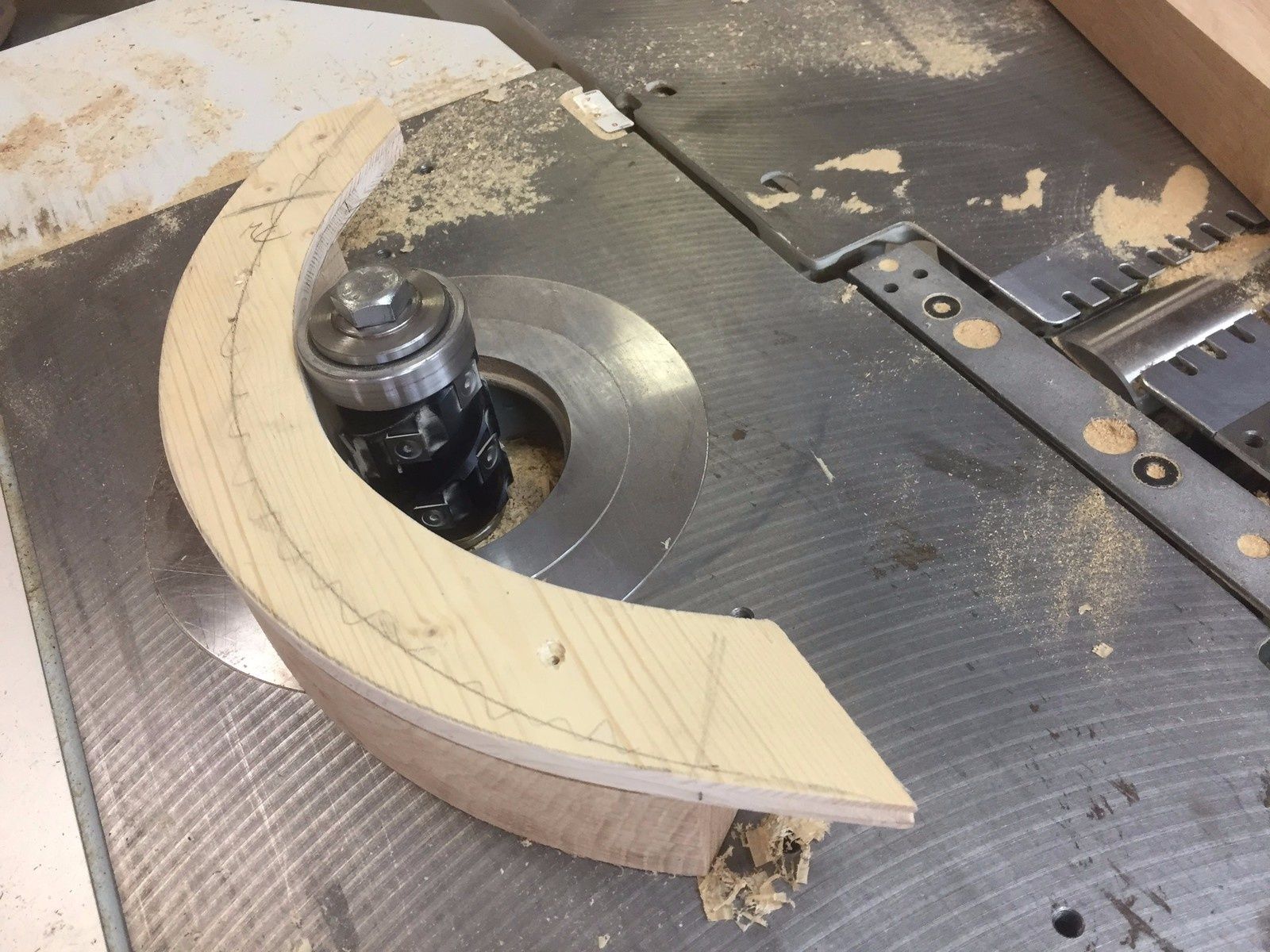 Rampe en chêne, avec 2 crosses de courbures différentes à chaque ...