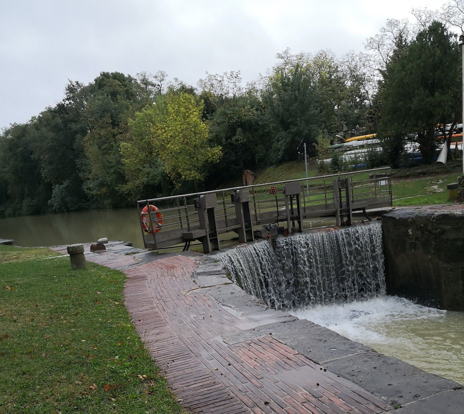 La Balade des écluses le long du CANAL du MIDI - Le blog de Maryse ...