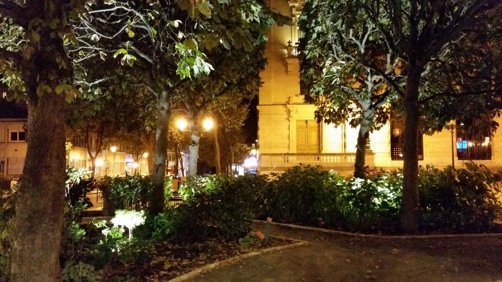 La Mairie de Colombes by night : c'est bien joli ! - LE COLOMBES QUE J'AIME