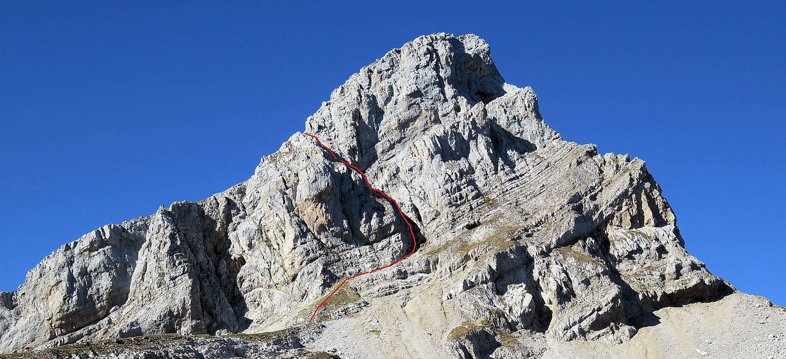 La Pointe Blanche (2438 m) par le passage Pellier (Bornes – Aravis ...