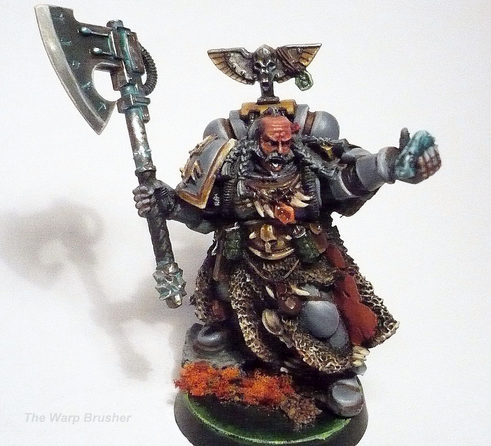 W40K: Rune Priest with axe - thewarpbrusher.over-blog.com