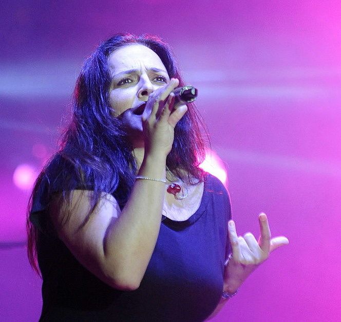 Maria Q - Chanteuse du groupe ARCHIVE - Le blog de youyou29