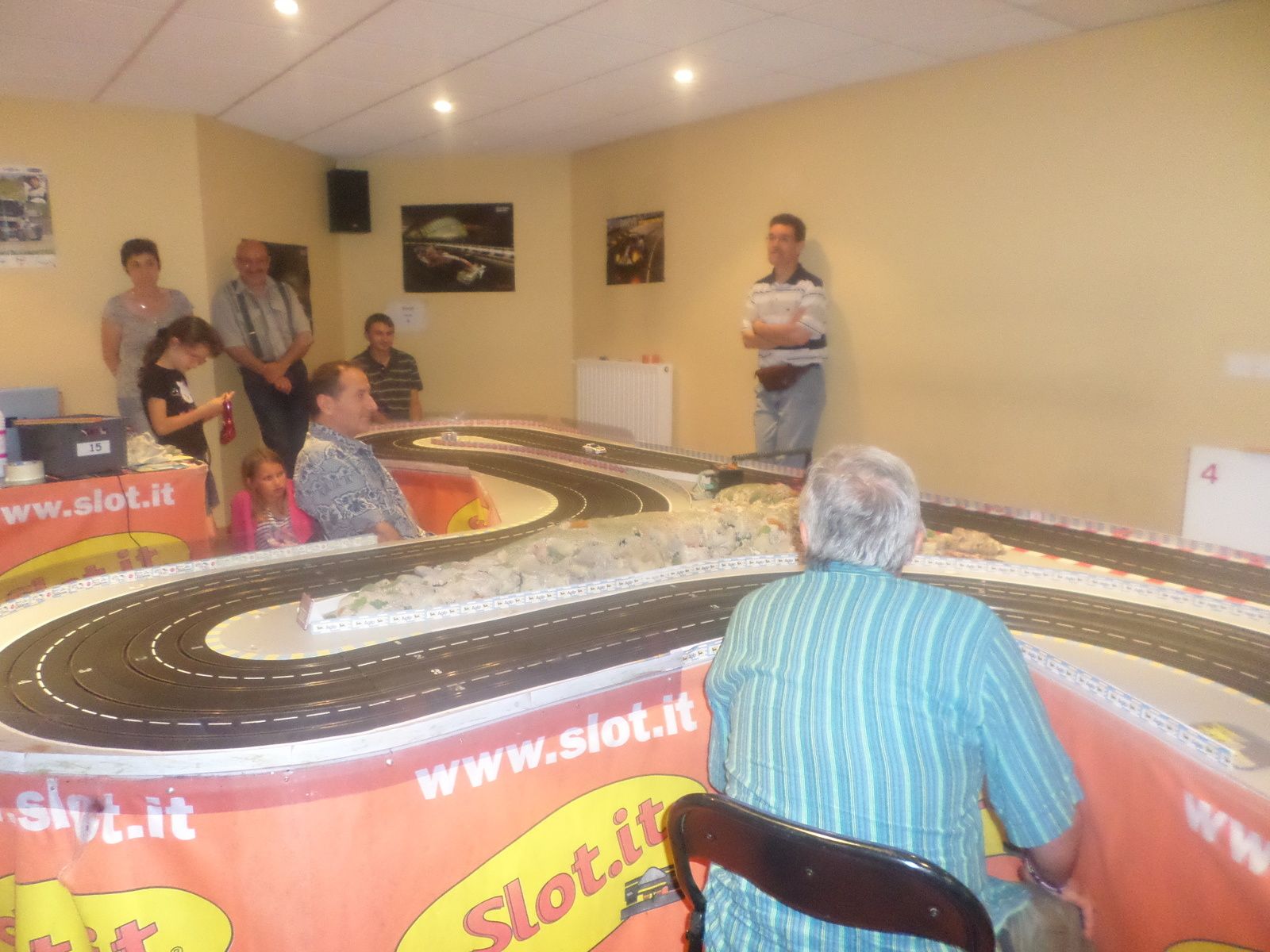 Course automobile avec ces messieurs et jeux de société - Le blog des ...