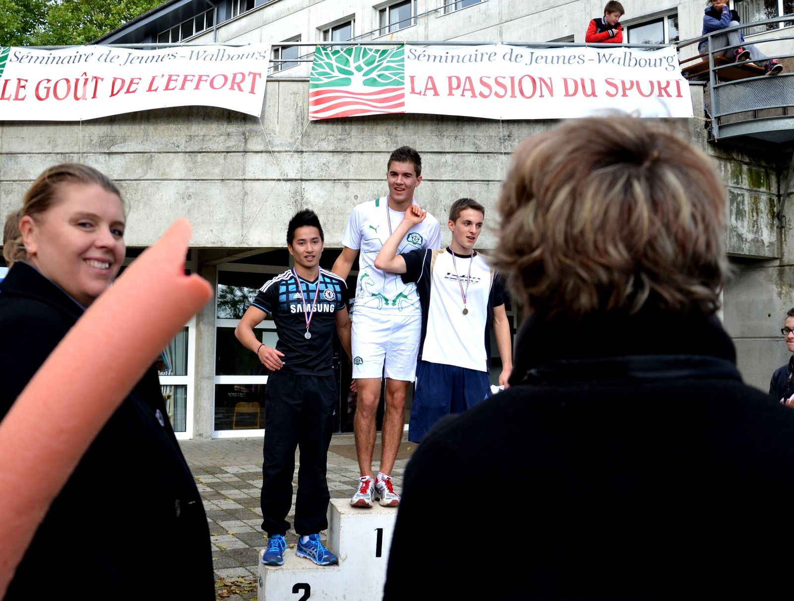 Simon Leobold remporte le cross - LE BLOG DES ÉLÈVES DU SEM