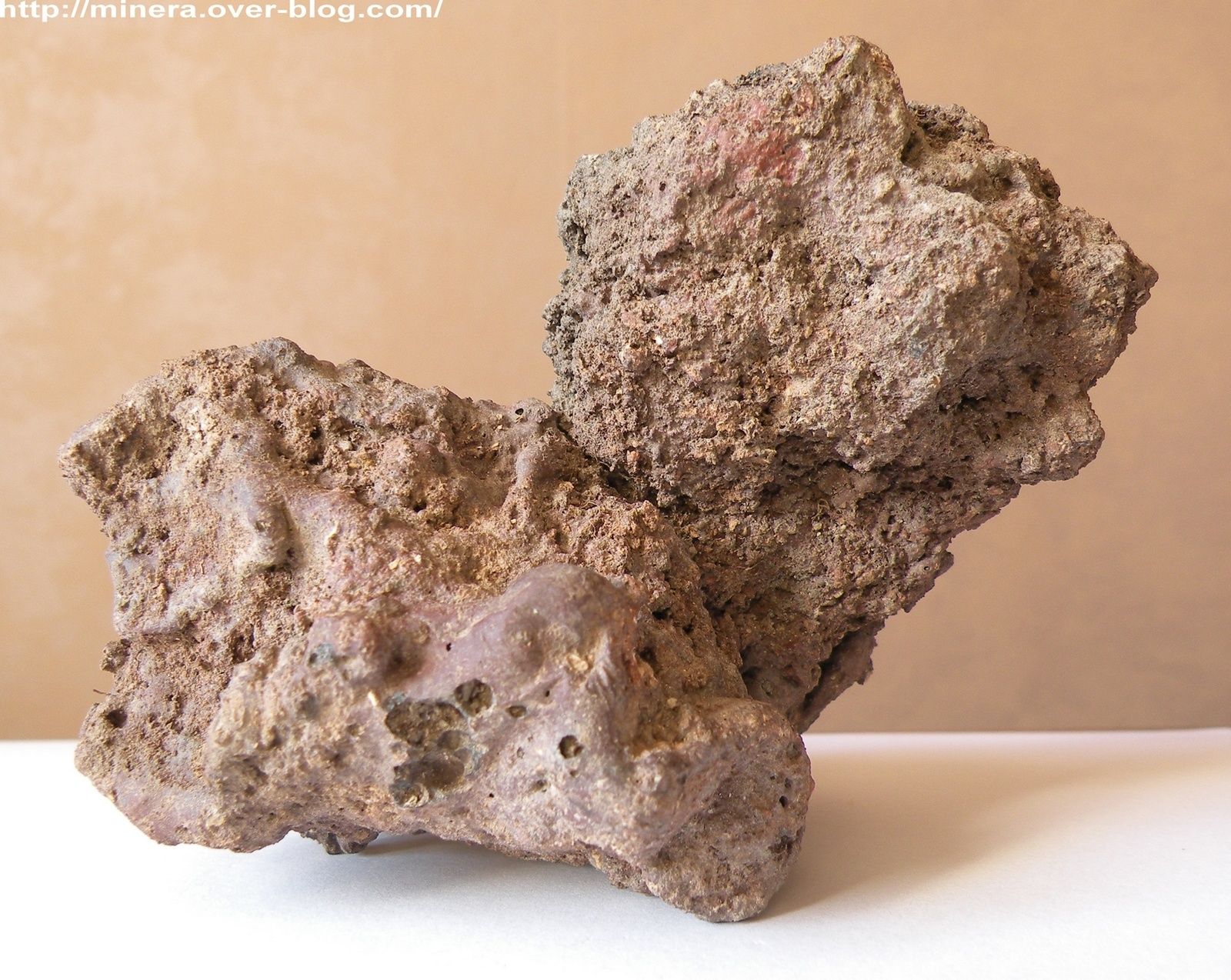 Laitiers et scories - minera.over-blog.com