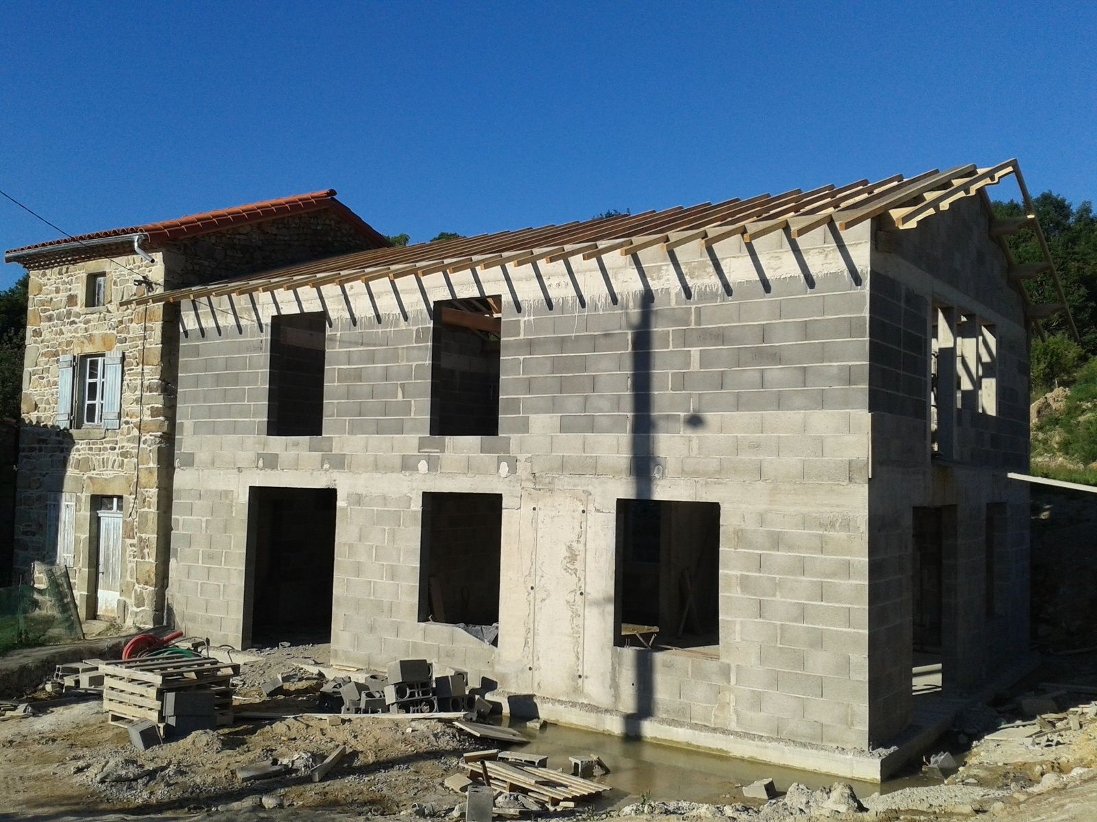 Toiture maison : Start - End - 1 week - Pierre, Bois & Nature