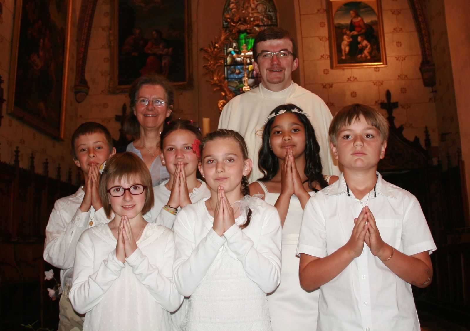Première Communion - Paroisse saint Jacques Berthieu en Carladès