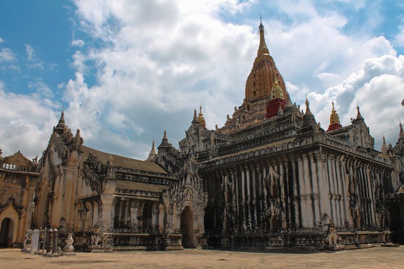Birmanie: Bagan, suite de l'aventure en E-bike! - Elena & Vincent