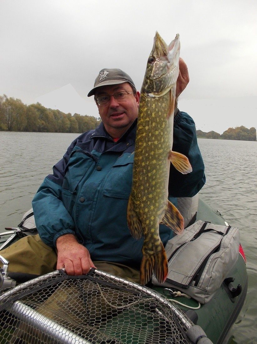 Pike en float tube. - Pascal Carnafishing