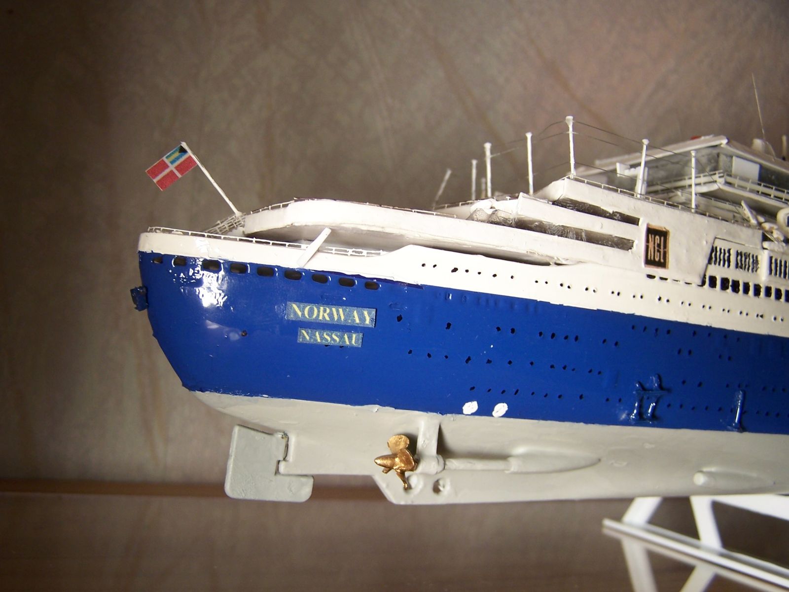 Comparatif SS France / SS Norway - Journal de bord des maquettistes ...